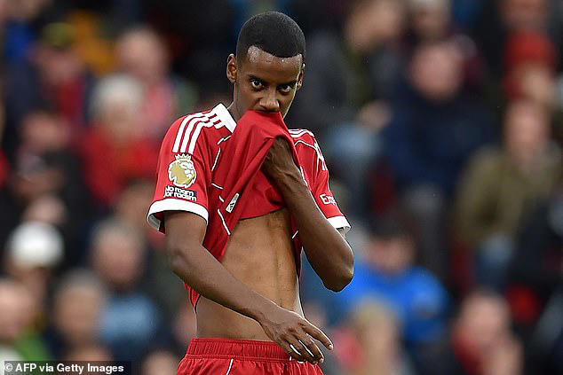 Premier League live: Mikel Arteta hails Myles Lewis-Skelly after star ...