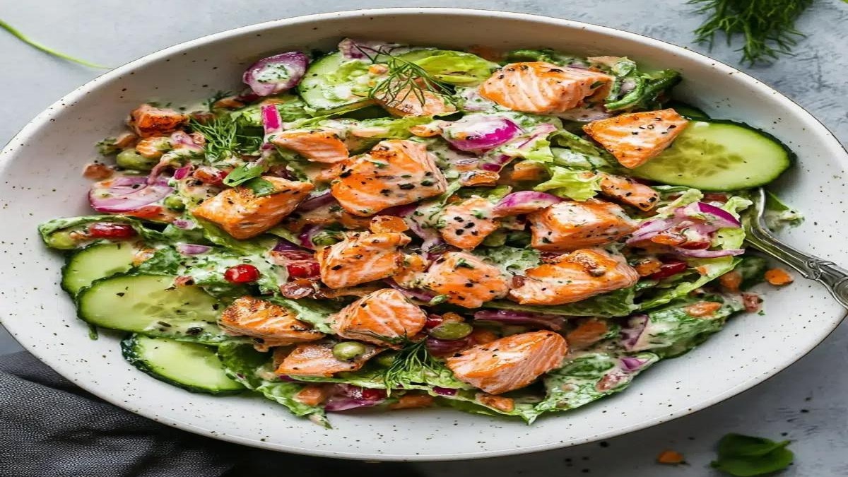 The protein-packed salmon salad everyone is making for a healthy and ...