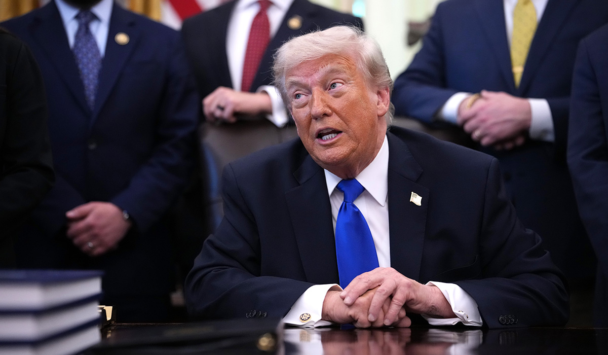 Trump admits US military 'fixed' Melania marriage issue as rift rumors ...