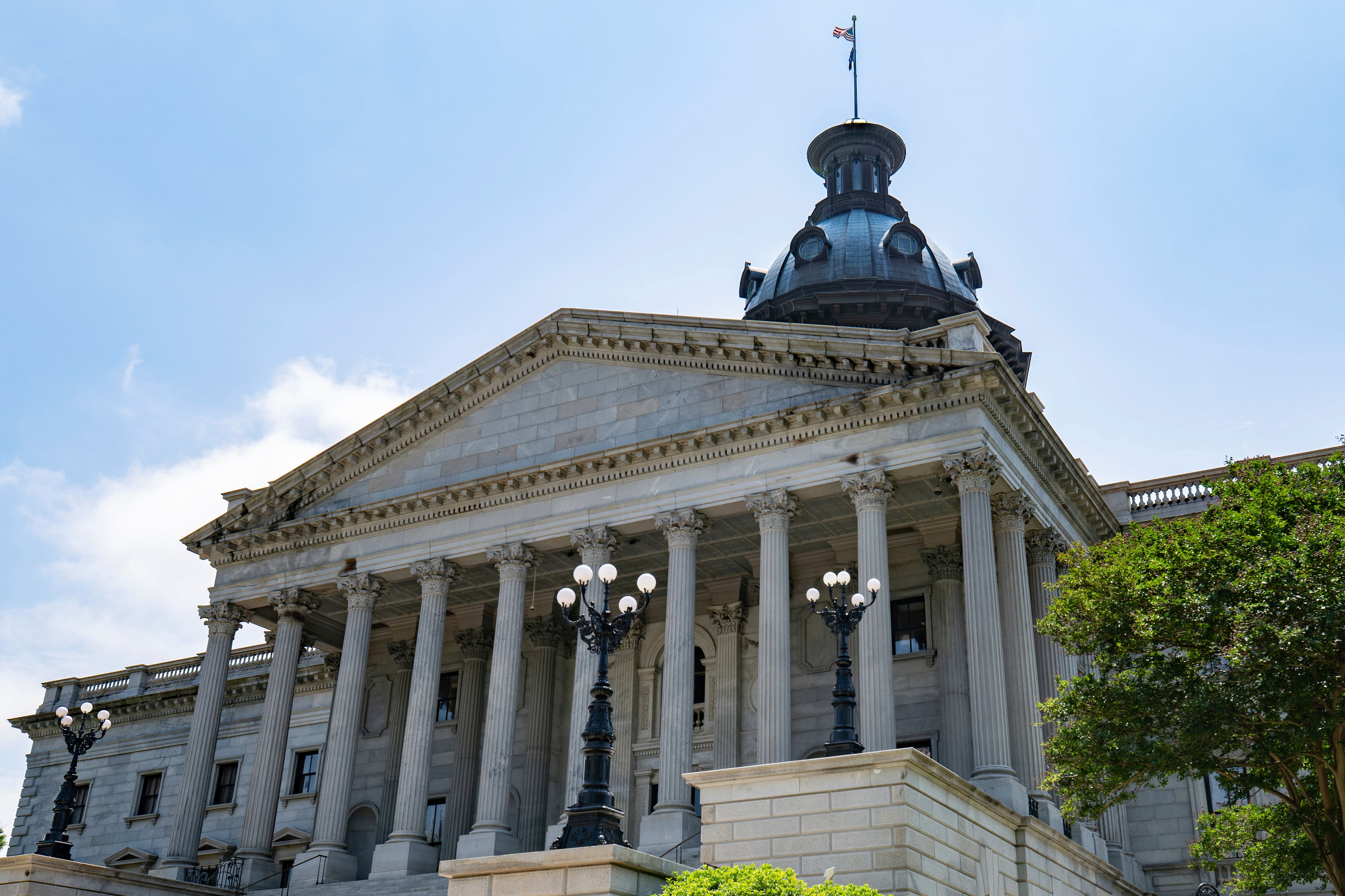 State House lawmakers discuss new district maps, postponing ...