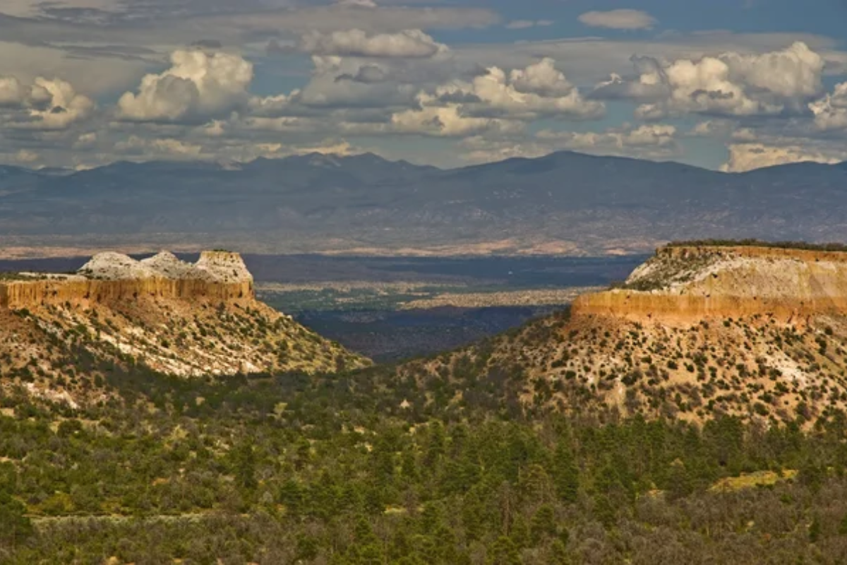 17 silent retreats scattered across northern New Mexico
