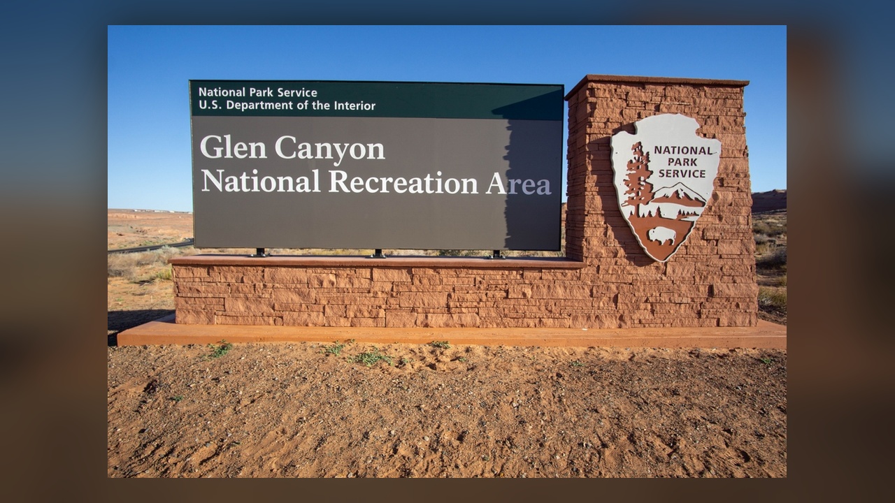 Arizona turned 186 miles of red canyon into open water and it looks unreal