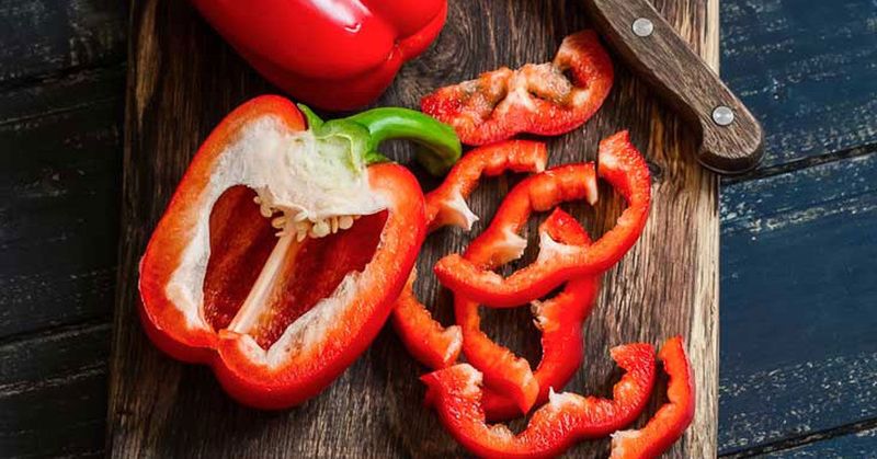 15 vegetables that deliver more nutrients when eaten raw