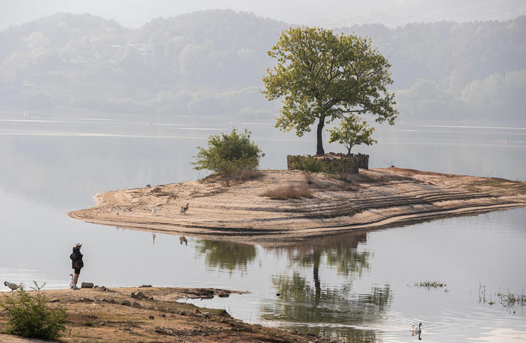 Daechingho Lake trail reopens with new ferry and monorail