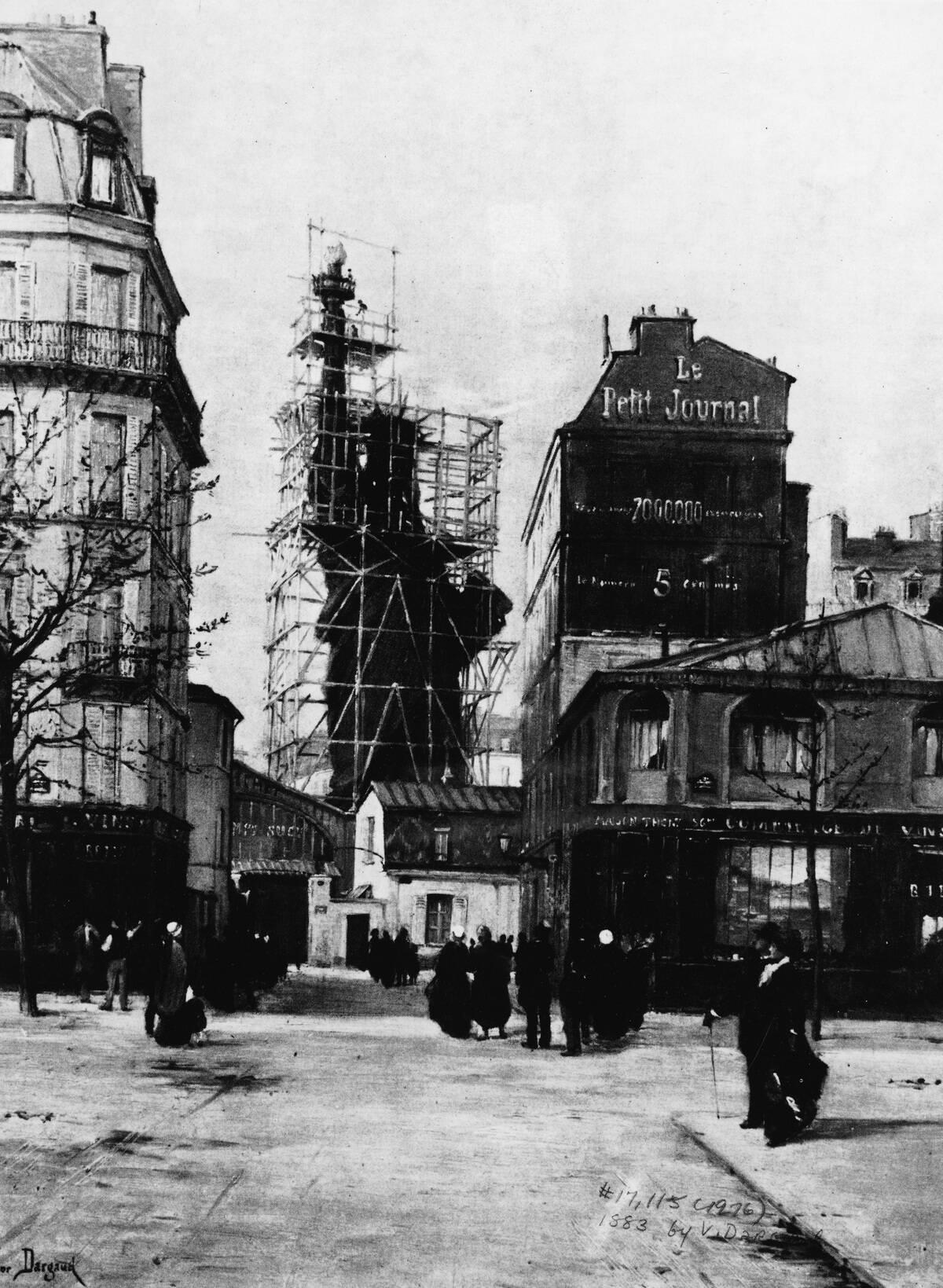Rare photos of famous landmarks before they became iconic