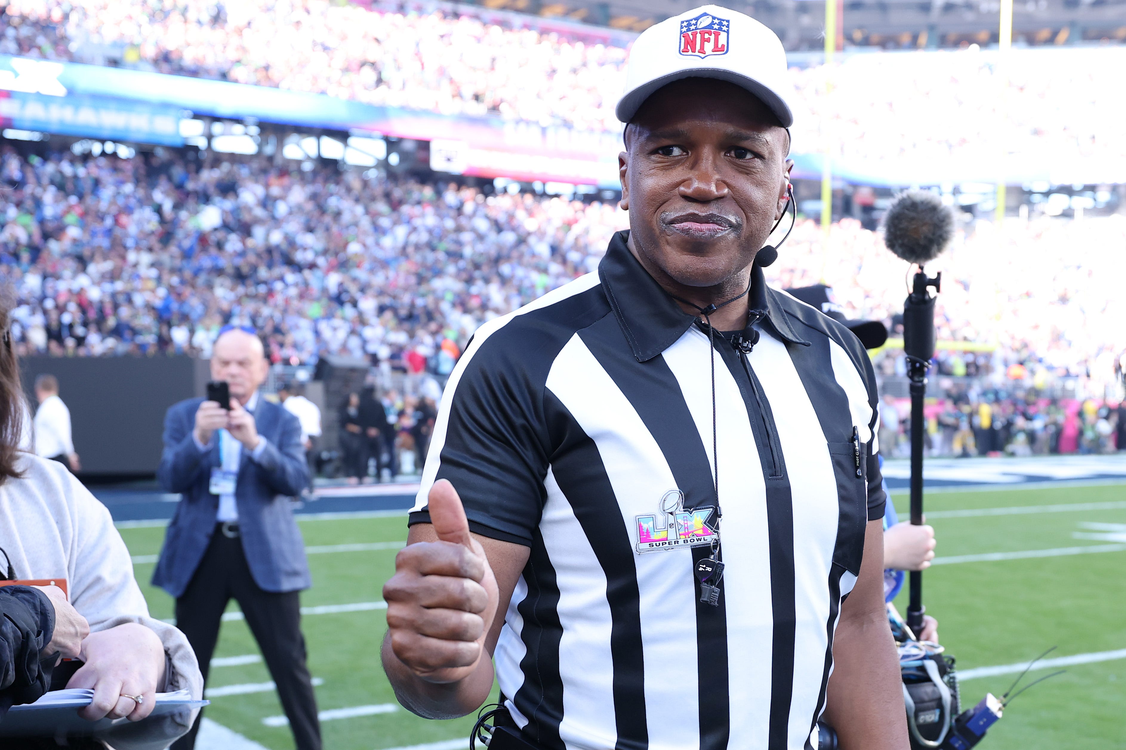 NFL, NFL Referees Association agree to new CBA, ending replacement ...