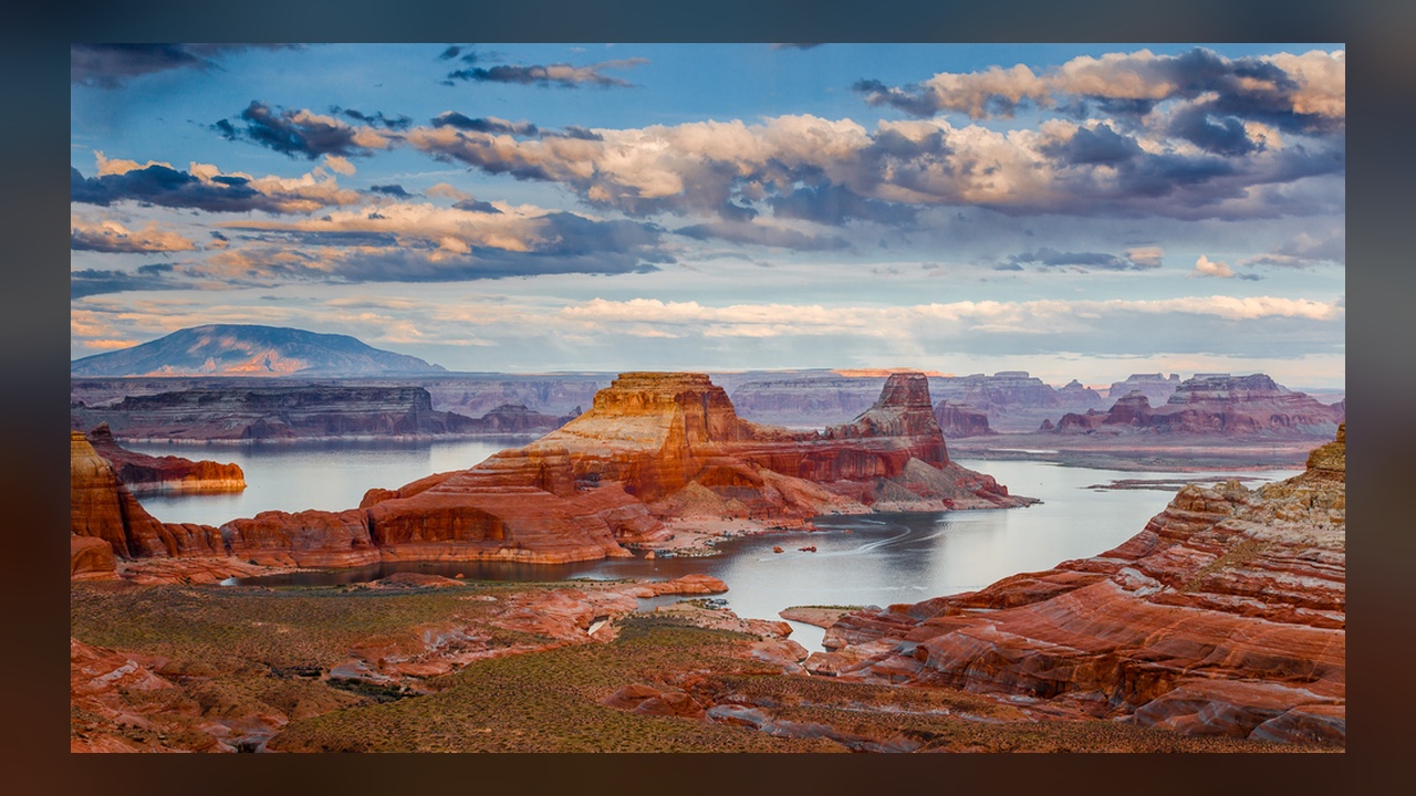 Arizona turned 186 miles of red canyon into open water and it looks unreal