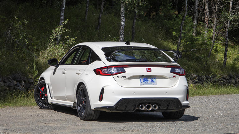 La Volkswagen Golf GTI rafle un record de vitesse à la Honda Civic Type R