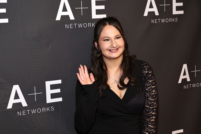 Gypsy-Rose Blanchard looks unrecognizable as she shows off weight loss ...