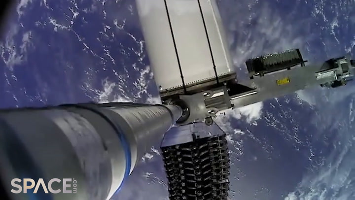 SpaceX V2 mini satellites captured in new footage