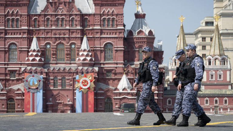 As Trump announces a 3-day Russia-Ukraine ceasefire, Putin prepares a ...