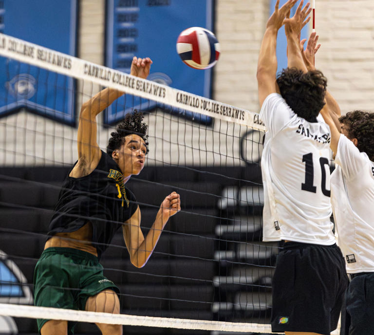 Harbor boys volleyball, pushed to extra points in three sets by SC ...