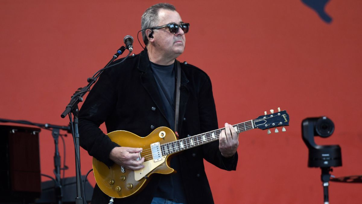 Don Henley explains why Vince Gill is such a valuable asset to the Eagles