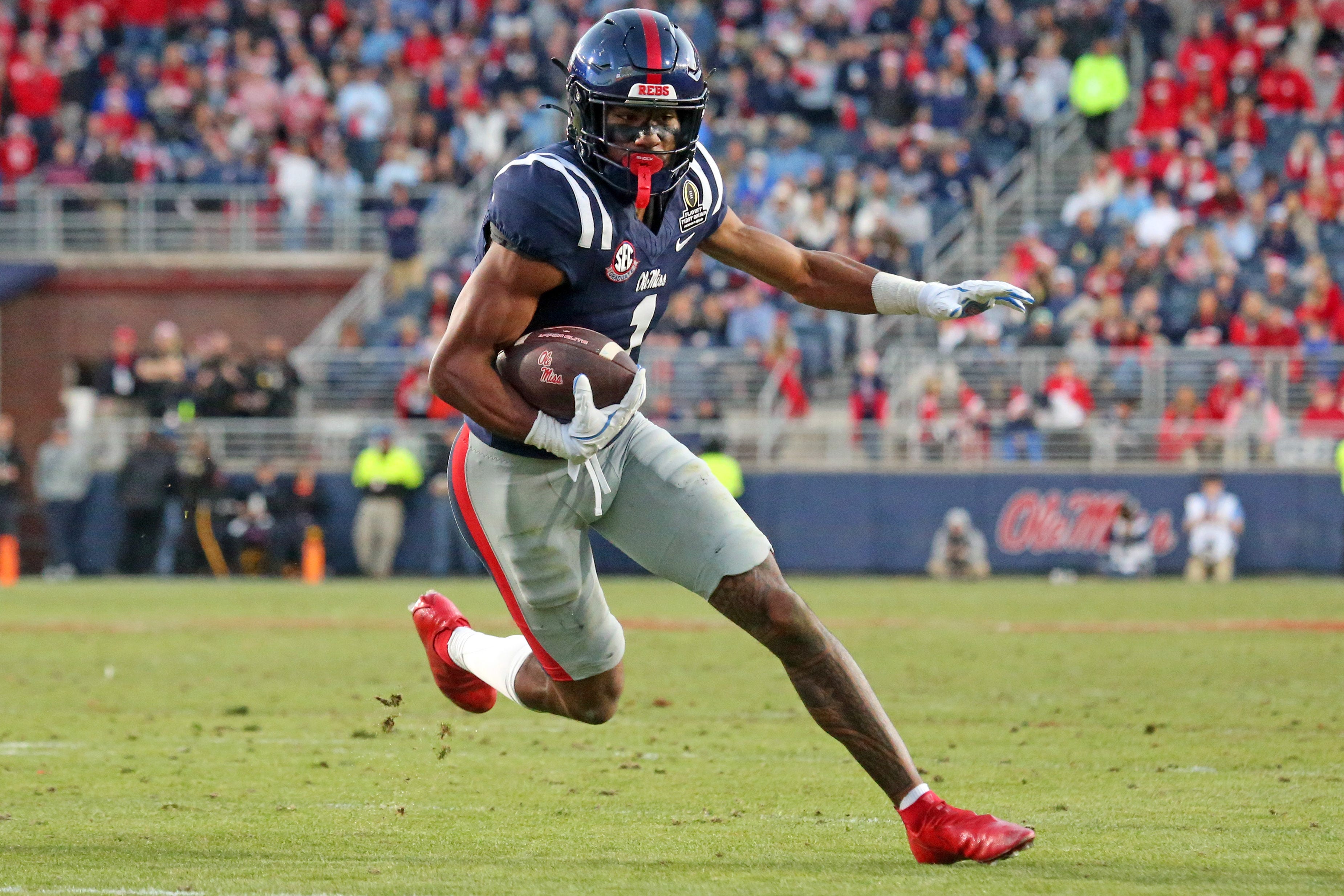 6 49ers draft picks officially sign rookie contracts, 2 still unsigned