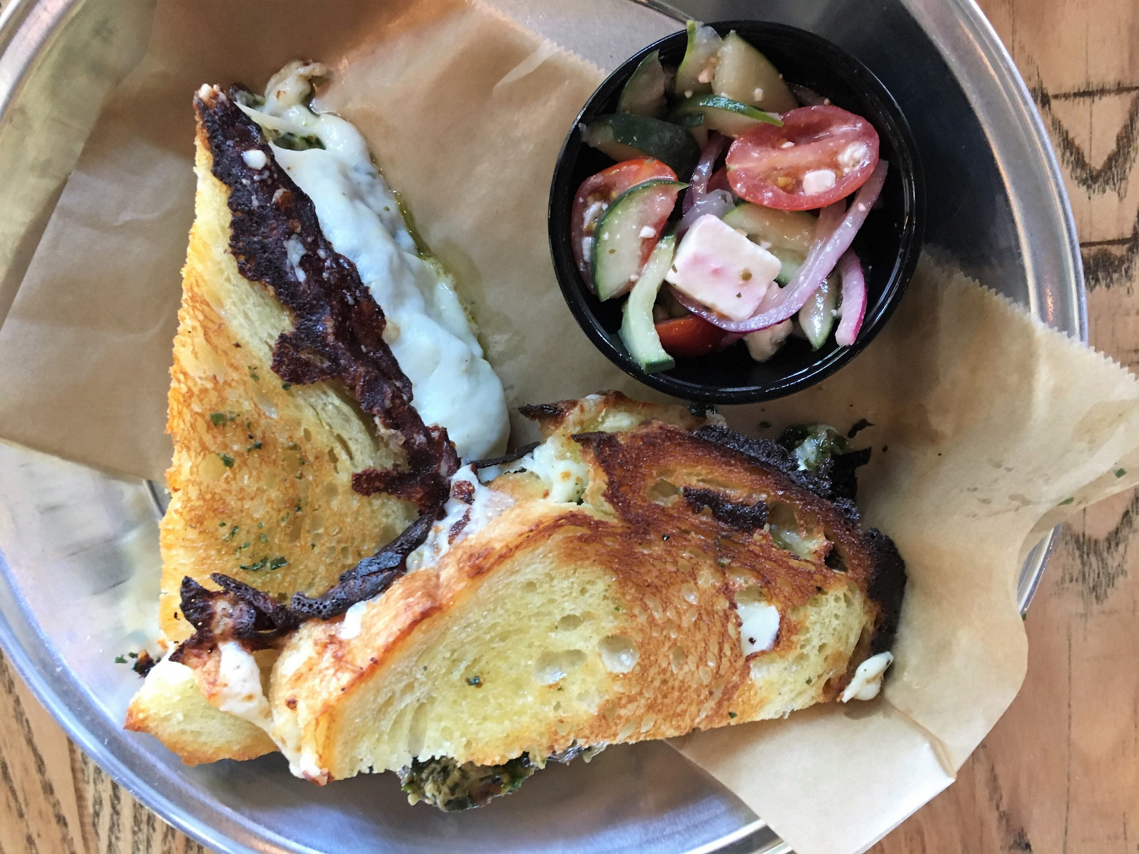 Alabama restaurant chain praised for having the best grilled cheese ...