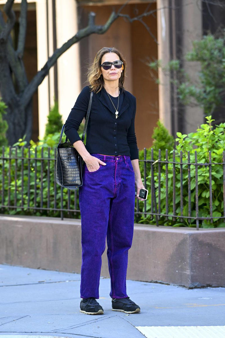 Katie Holmes spring style in photos: Effortless chic, neutral tones ...