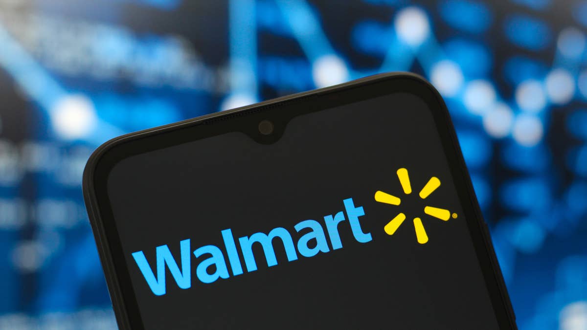 Walmart’s LEGO look-alike World Cup trophy set is 83% less expensive