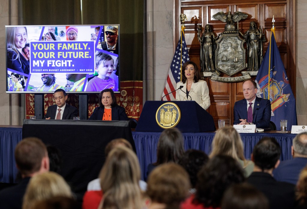 Hochul proposes $500M pension sweetener as she battles unions in budget ...