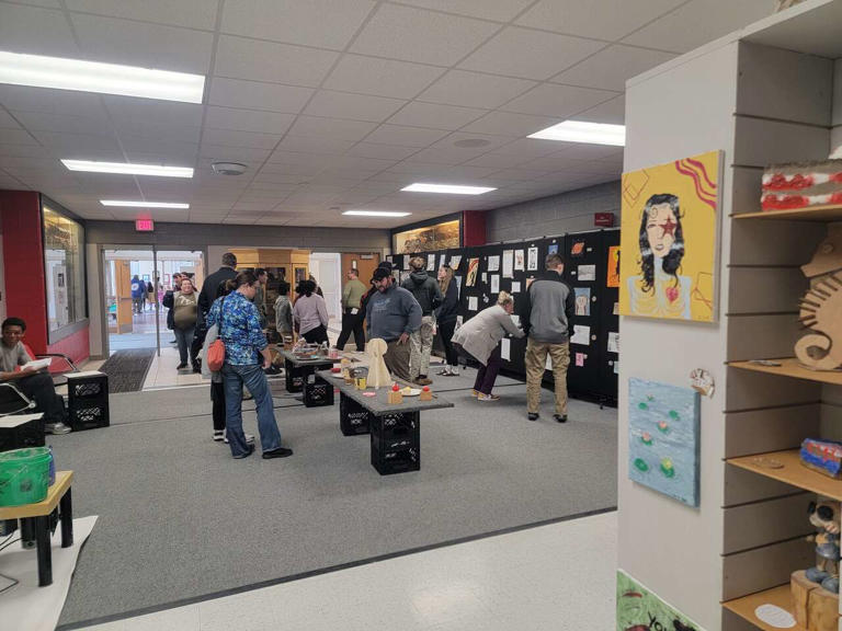Spring art show exhibits works of Benzie Central students