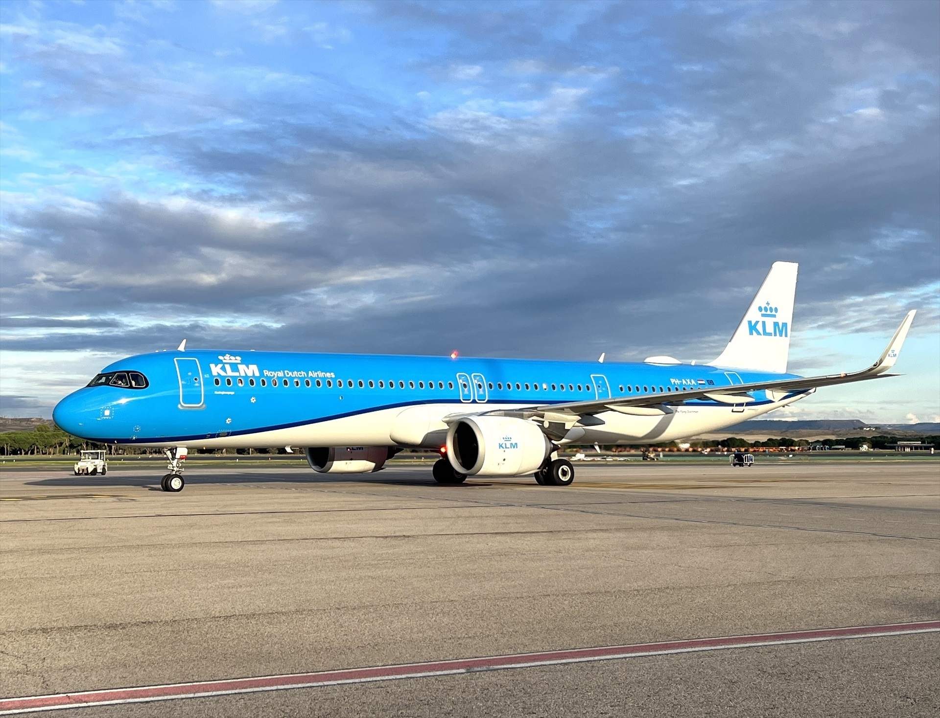 Sanidad confina a una pasajera catalana que viajó en el avión con la ...
