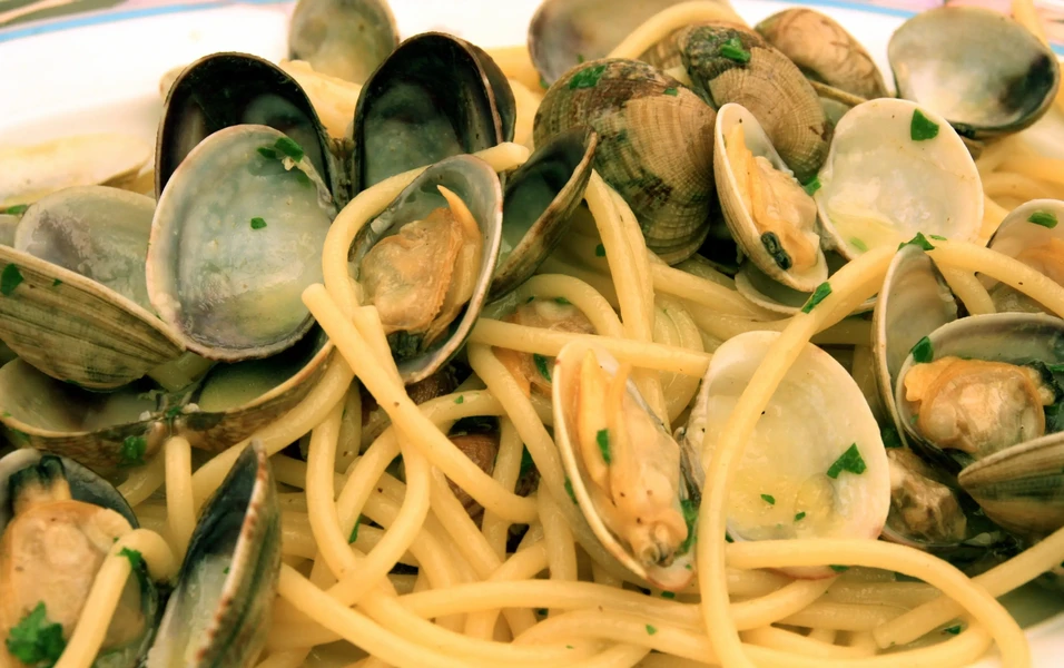 Seafood-stuffed shells and chef tips spark pasta buzz