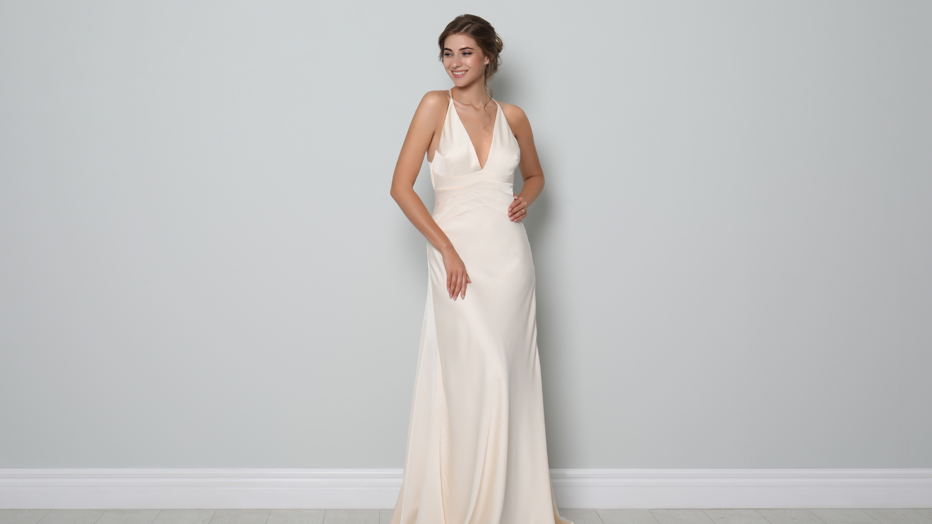 15 wedding guest outfit styles that can be difficult to photograph well