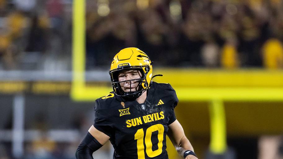 High-profile college football QB snubbed in top 10 rankings