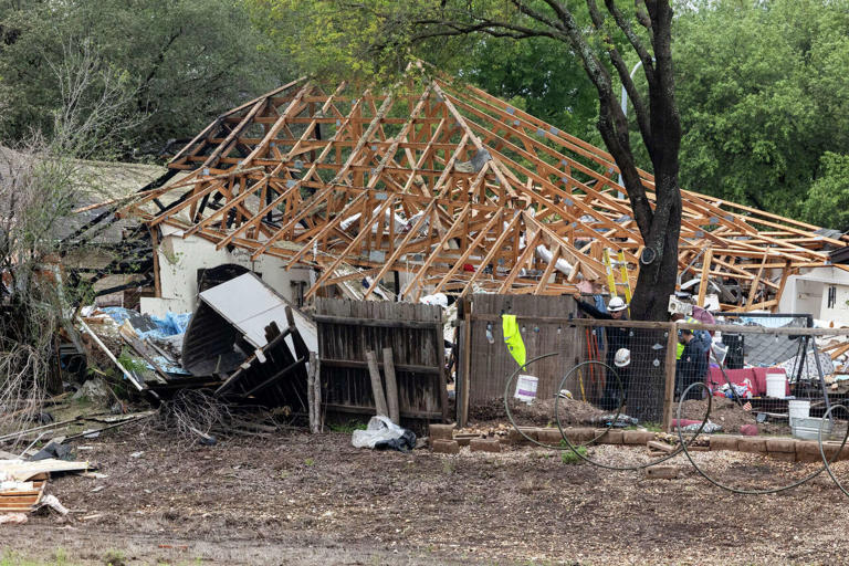 Family sues CPS Energy over first of two Preston Hollow explosions