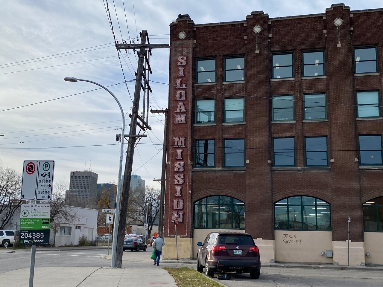 Winnipeg's Siloam Mission laying off 16 people, cutting dining hours