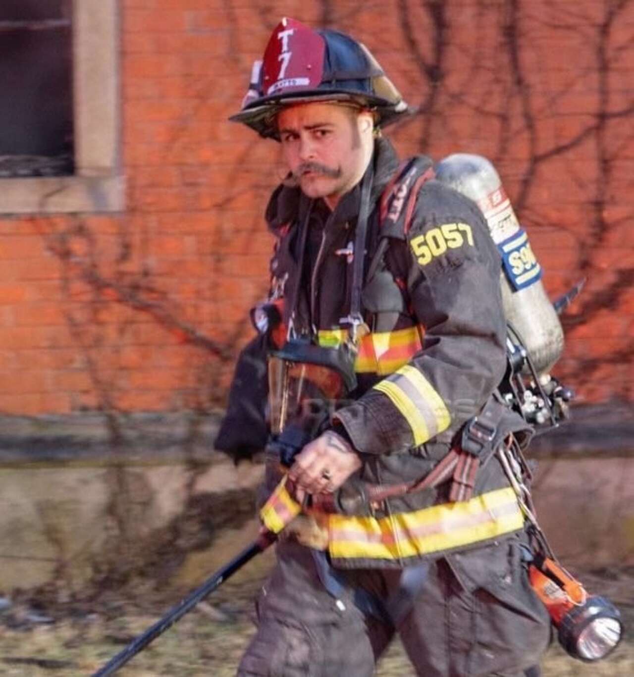 Derby firefighter prepares for kidney transplant surgery after matching ...