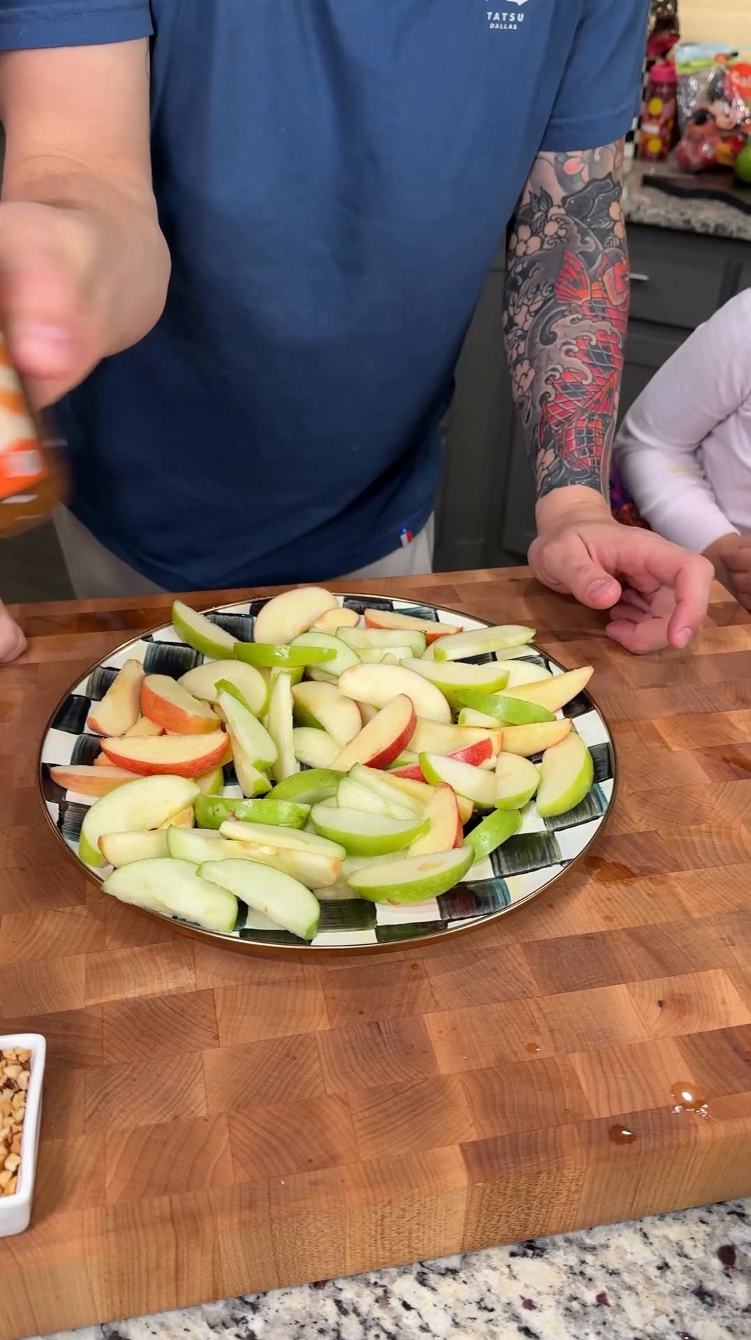 Caramel apple nachos