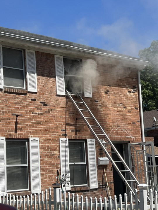 Norfolk Fire-Rescue extinguishes blaze at Bonnot Drive townhome