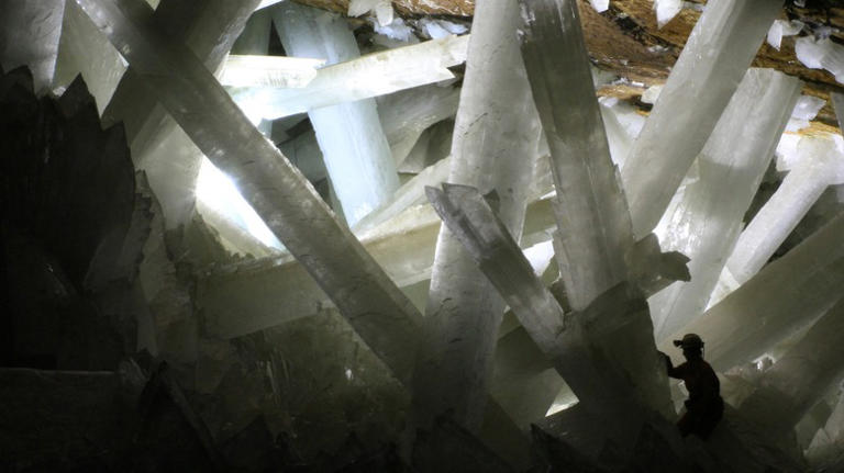The 'Sistine Chapel of Crystals' is a unique cave in Mexico with some ...
