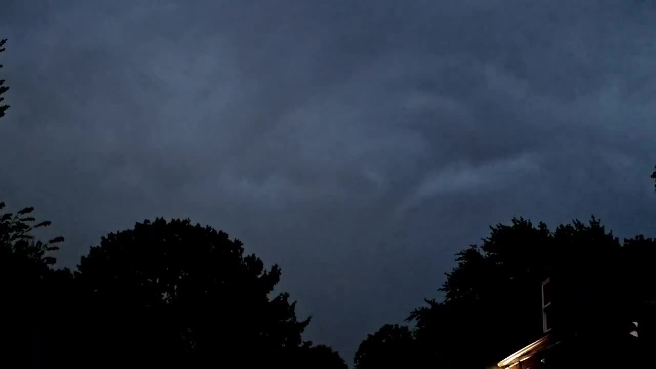 Possible funnel cloud spotted over Tinley Park