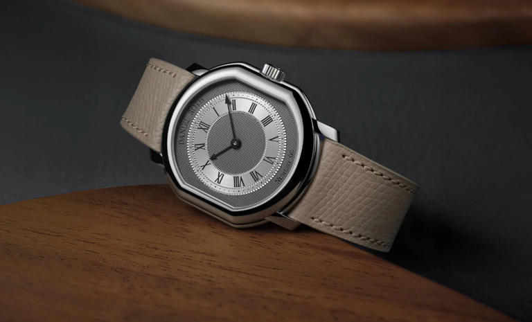 Daniel Roth extra-plat platinum : L’élégance suprême d’une montre ultra ...