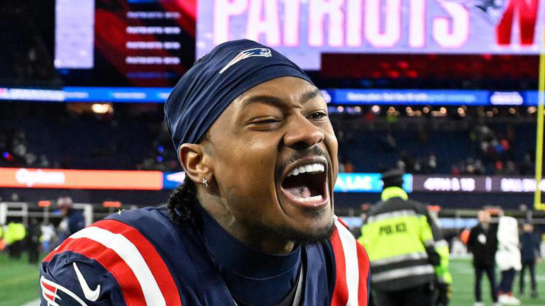 Yes, the Commanders should sign veteran free agent WR Stefon Diggs