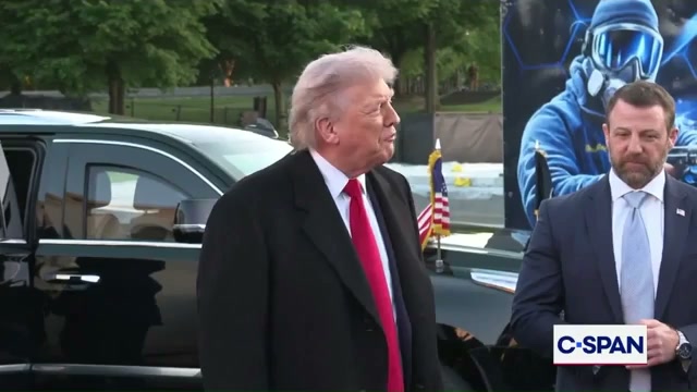 Trump snaps at 'horror' reporter for 'stupid question' on ballroom