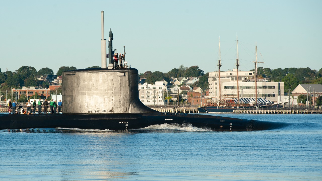 The Pentagon’s new torpedo tube launch system will let submarines ...