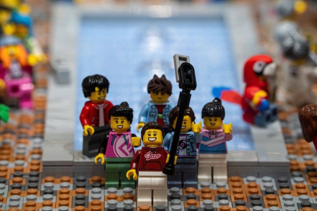 Lego breaks its famous 4-99 rule for Sir David Attenborough’s 100th ...