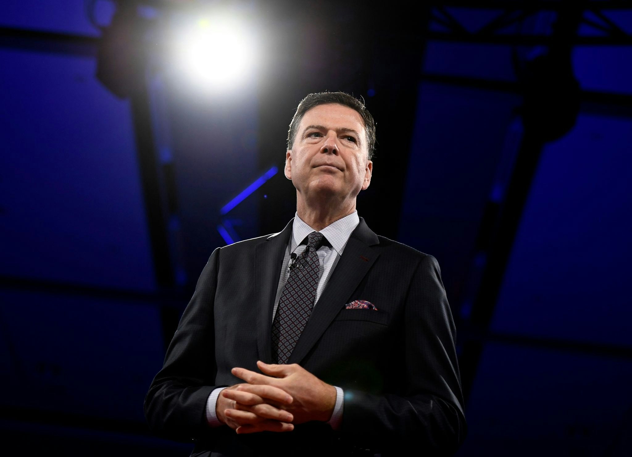 Prozess gegen Ex-FBI-Chef: Comey soll Trump mit einem Zahlen-Code ...