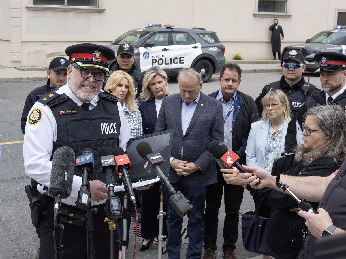 Suspect, 18, identified after three shot at outside Toronto area synagogue
