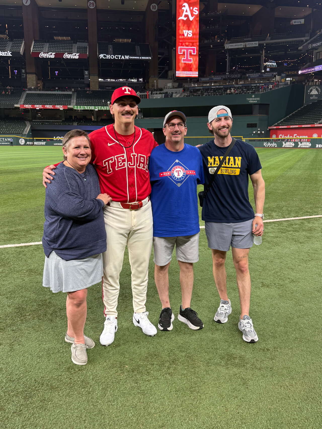 For Rangers' Peyton Gray, mom's resilience in cancer battle served as ...