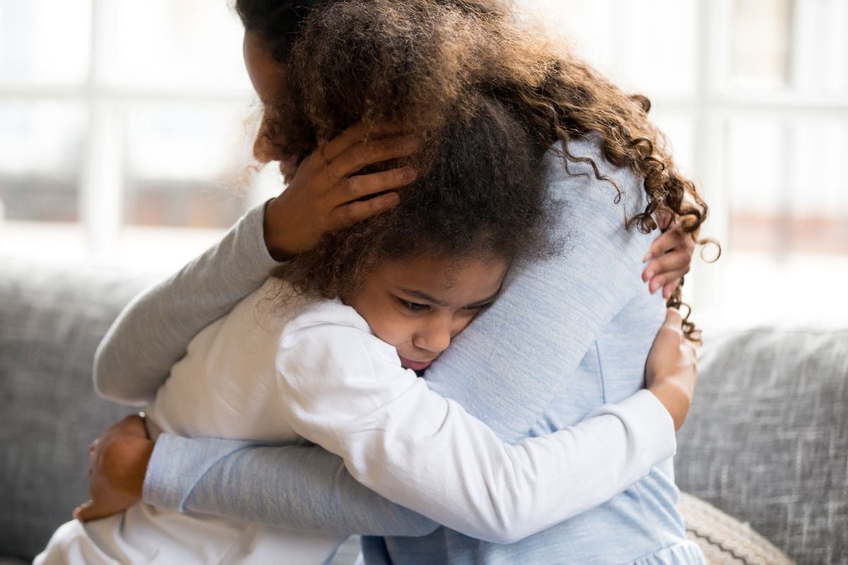 The 2-word phrase child experts say you should never use when your ...