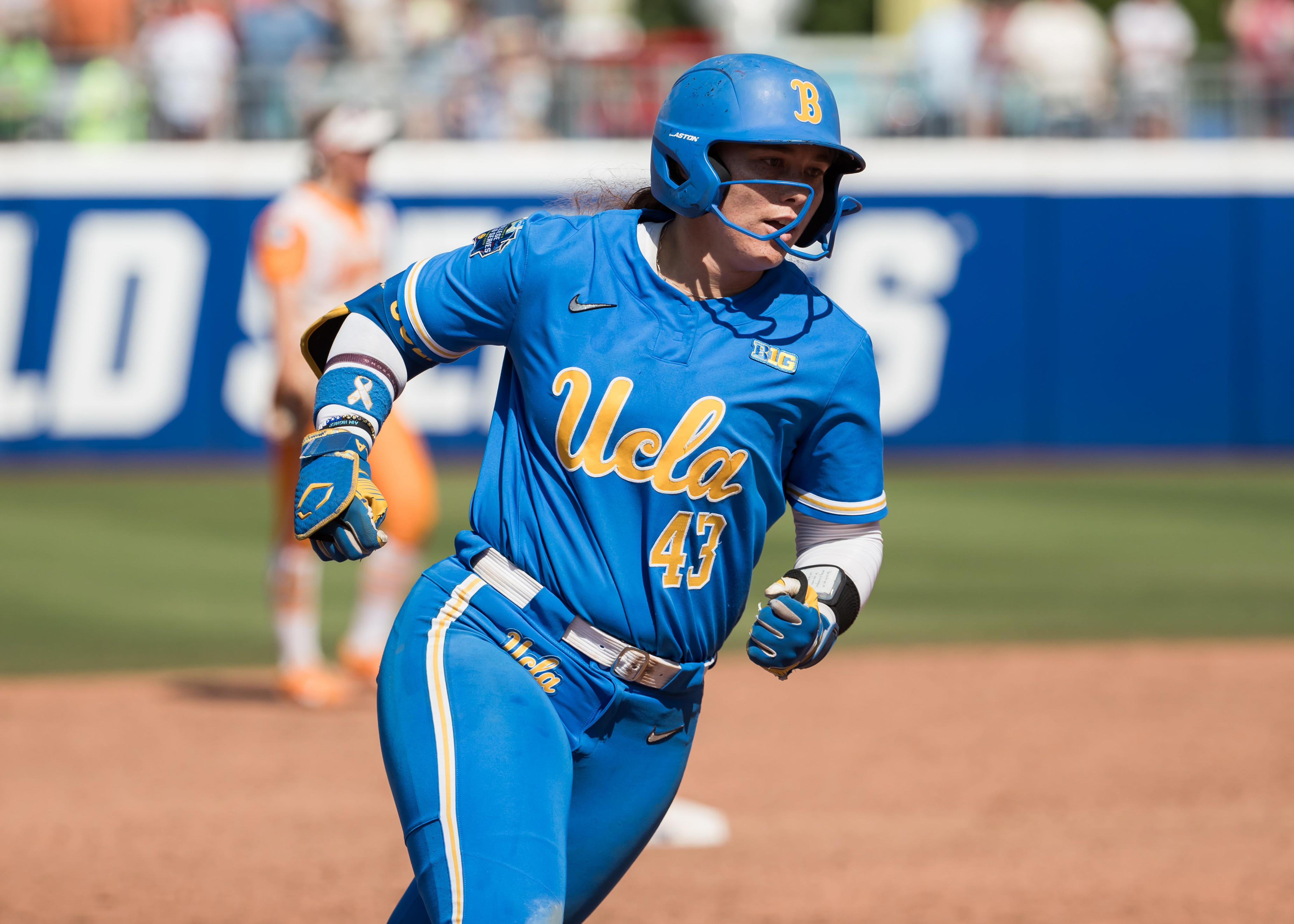 UCLA softball rely on a late-inning comeback to defeat Lancers