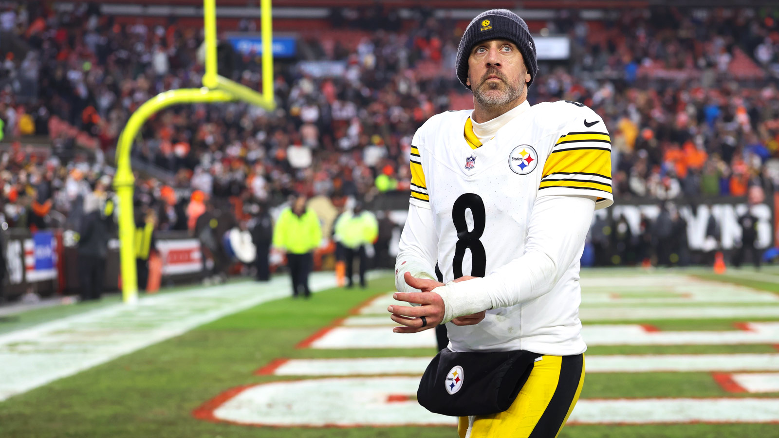 Steelers rumors: Aaron Rodgers is not in facility, but Pittsburgh ...