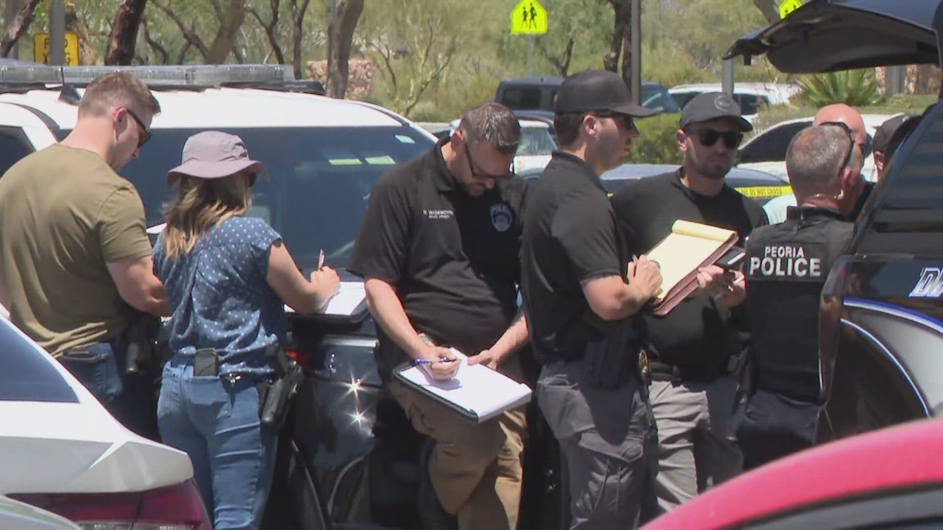 Suspect shot outside North Peoria grocery store dead from self ...