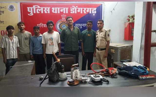 Police crackdown on illegal hookah parties in Chhattisgarh