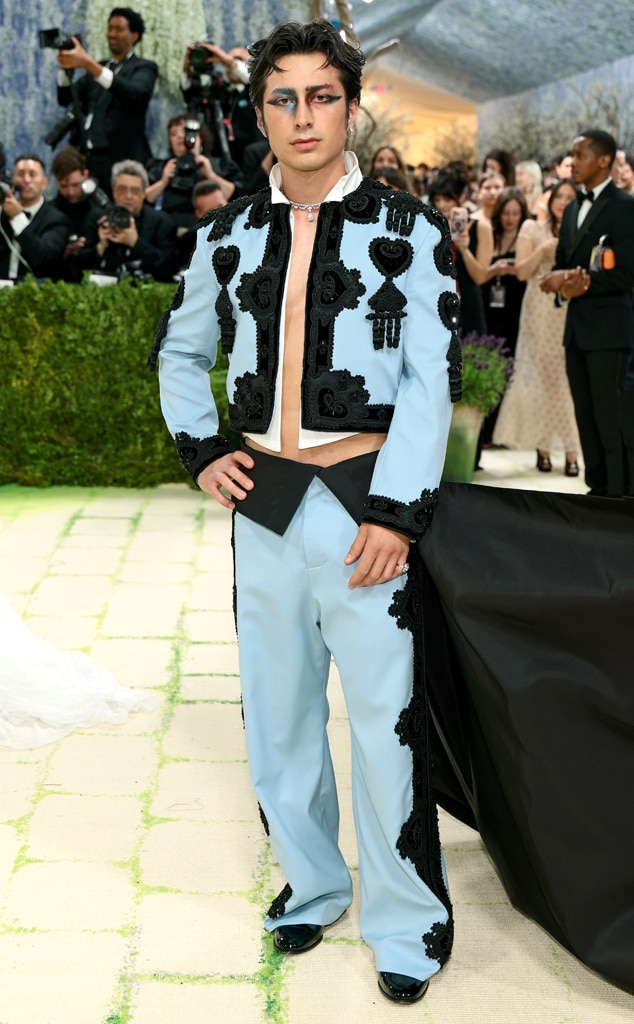Hudson Williams' makeup artist responds to haters of Met Gala look