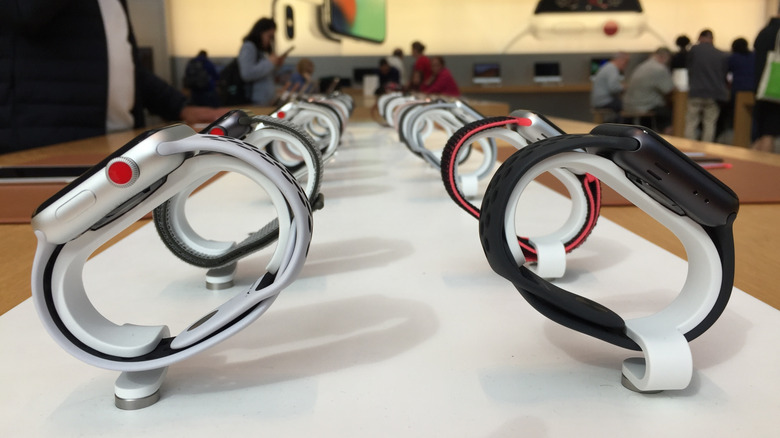 Why only some Apple Watches have a red ring on the digital crown