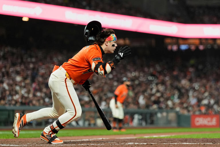 Rafael Devers goes deep and Robbie Ray pitches the Giants to a 5-2 win ...